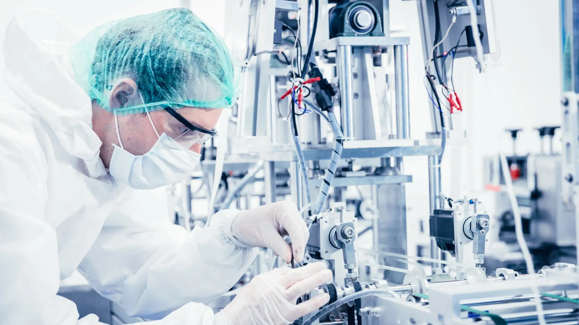 IEH | Hyperboloid Contacts: The Core of Medical Connector Reliability